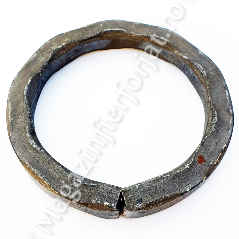 UNV50.9.1 Cerc cu D.100mm din otel patrat 12x12mm amprentat – www.magazinfierforjat.ro